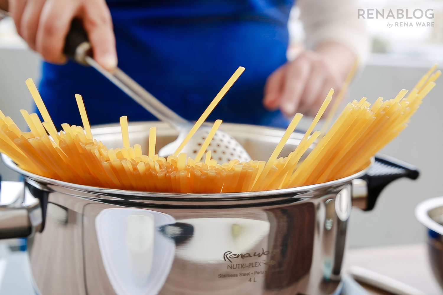 Aprende cómo preparar espagueti con salsa huancaínaBlog | Rena Ware ...